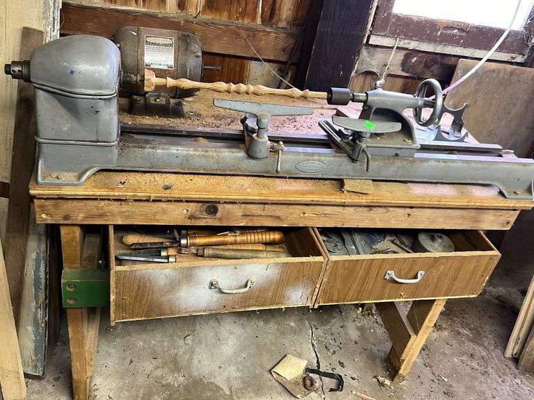 Craftsman Wood Lathe & Craftsman Lathe Tools on work Bench 45”x33”x20 ...