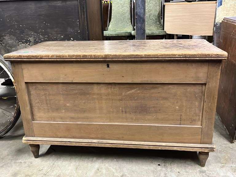 Solid wood chest with wear 37x17x22" no key - Metzger Property Services ...