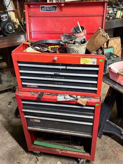Craftsman Roll around Tool Chest 18”x27”x48” with keys and tool ...