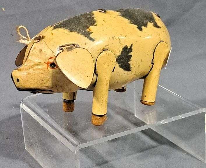 Tin wind up toy pig Made in U.S. zone Germany 2.25" tall x 4" long ...