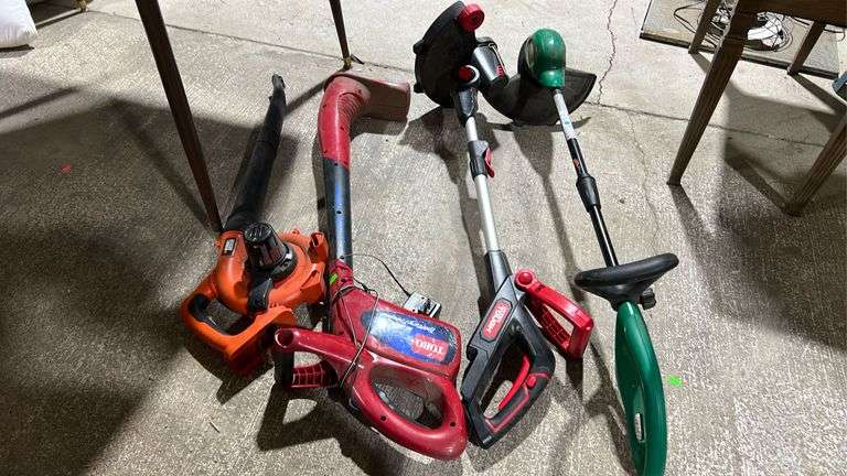 Toro 12v string trimmer with charger, Hyper Tough cordless string ...