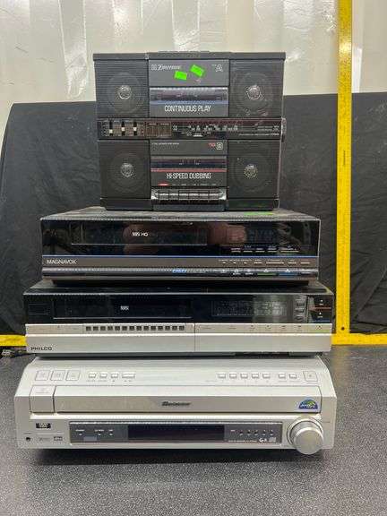 Radios, VHS VCR, Vintage electronics - Metzger Property Services, LLC