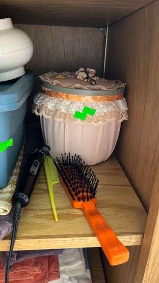 Hair brush, Comb, Curling Iron, 1600 Supermax by Conair Blowdryer ...