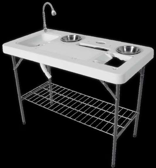 Bass Pro Shops Deluxe fish table with flexible drain hose - Metzger ...