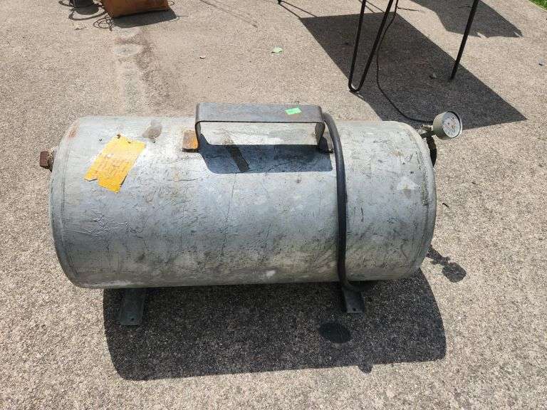 Galvanized homemade air tank 20gal - Metzger Property Services, LLC
