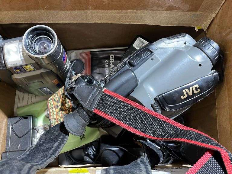 Canon EOS Rebel X, Fujifilm, JVC Super VHS/ Compact VHS Camera ...