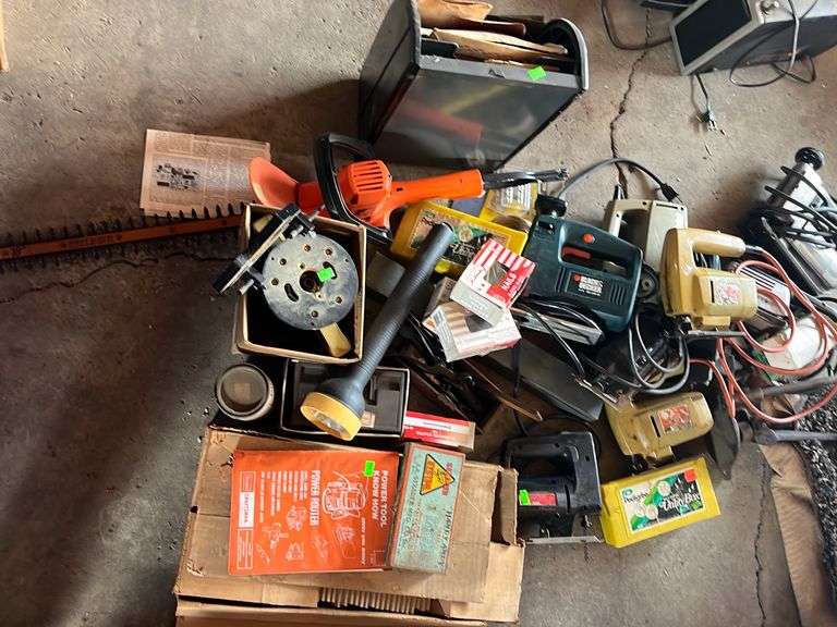 Power tool assortment and misc as shown in pictures - Metzger Property ...
