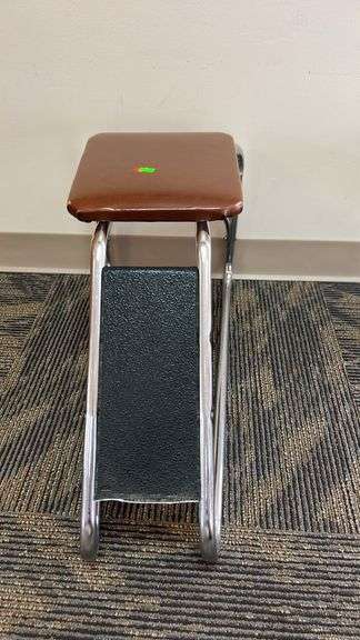 Shoe Store Fitting Stool 10”x13.5”x25” (Color: Camel) - Metzger ...
