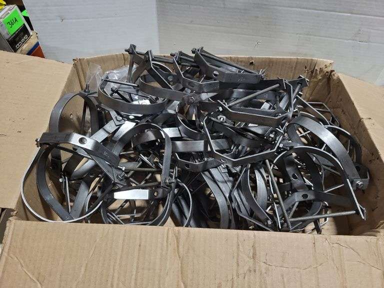 Bulk Lot Of Clevis Hanger Steel For 4" Pipe For 3/8" Threaded Rod 400 ...
