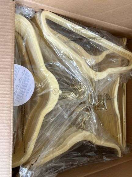 Joy Mangano huggable hangers new approximately 250ct. - Metzger ...