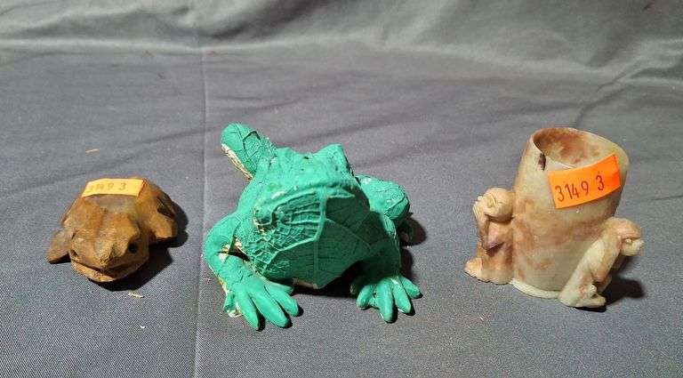 Plaster frog figurine, Stone carved toothpick holder & frog figurine ...