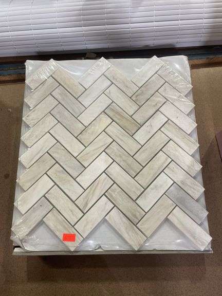 Daltile Matte White Wall Tile 10SqFt - Metzger Property Services, LLC