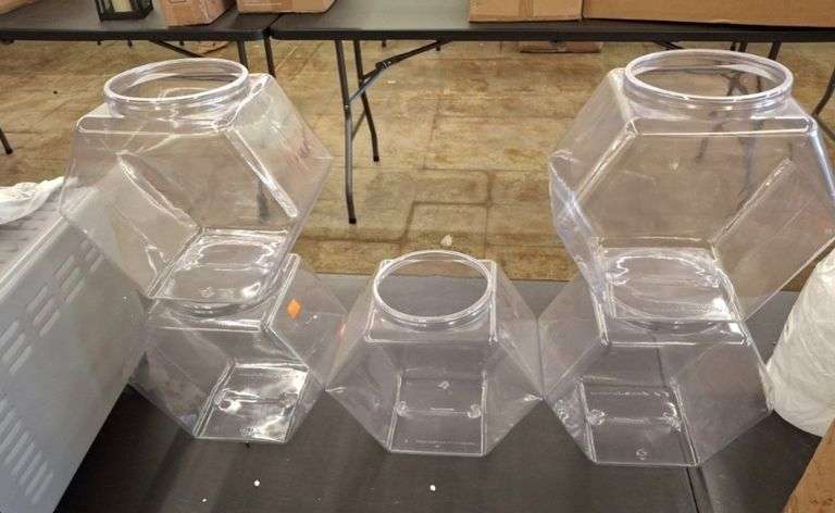5 - Hexagon Plastic Storage Containers - Metzger Property Services, LLC
