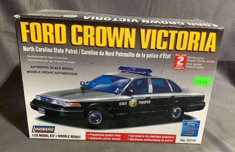 Ford Crown Victoria 1/25 Model Kit - Metzger Property Services, LLC