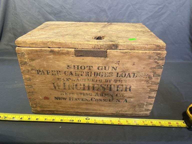 Vintage Winchester Shot Gun Shell Box with lid ,10.5”x15”x 9.75 ...