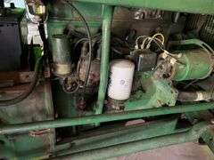 1969 Oliver 550 gas tractor 3400 hours, 4cyl gas engine, runs good. 35 ...