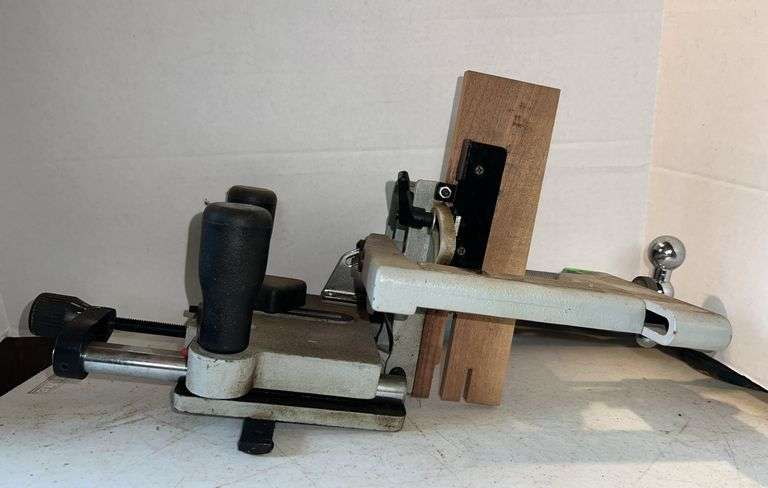 Delta Universal Detoning Jig - Metzger Property Services, LLC