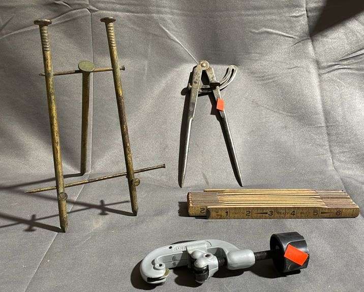 Protractor, C clamp, folding yard stick, balancing nails - Metzger ...