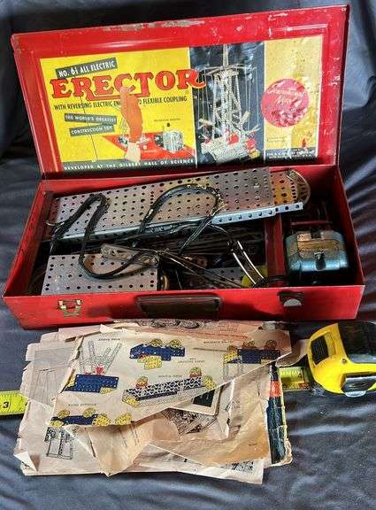 Erector Set in Metal Case 16.25”x3”x8.6” - Metzger Property Services, LLC