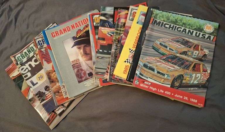 (15) NASCAR Magazines (See Photos for Details) - Metzger Property ...