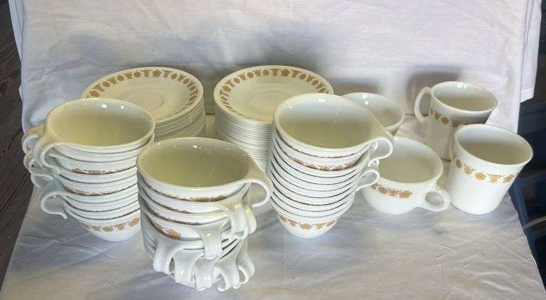Corning ware and Corelle Cups and Saucers ,2-Pyrex cups - Metzger ...