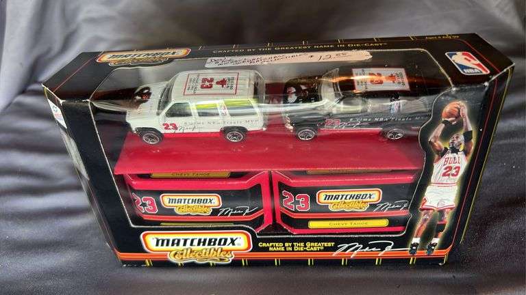 Michael Jordan #23 Die Cast Matchbox Collectibles in box - Metzger ...