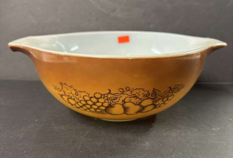 Pyrex Bowl with Handles - 9” - Metzger Property Services, LLC