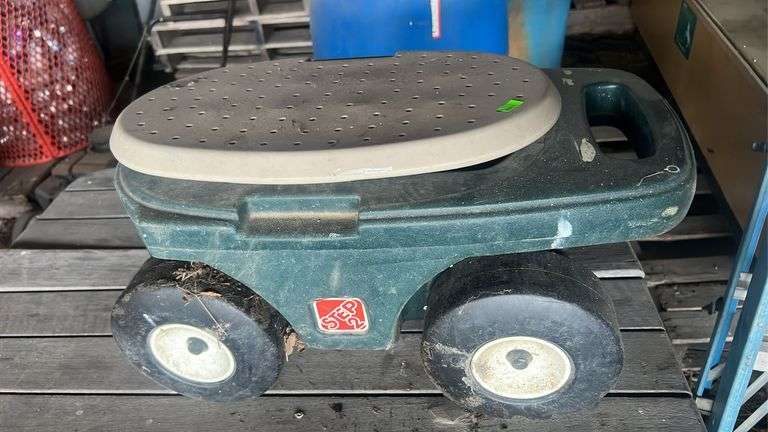 Step 2 garden cart/seat , 20”x11”and contents - Metzger Property ...