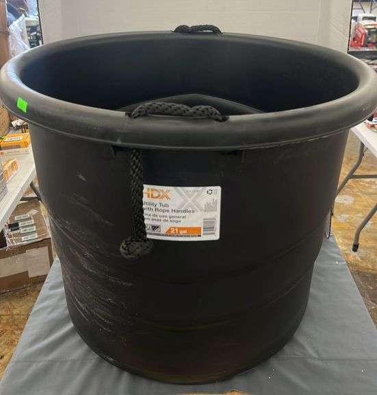 HDX Utility Tub with Rope Handles 21 Gallon (has dent in bottom-see ...