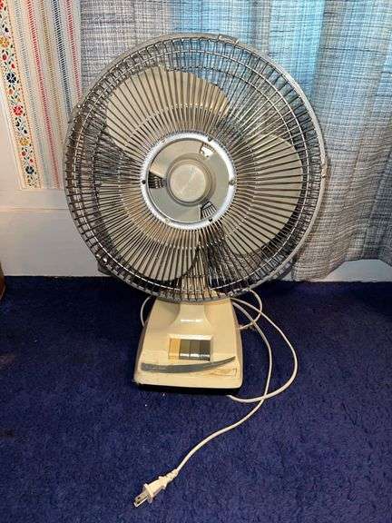Kmart Metal Floor Fan 22”x22.5”x6.5” & Super Deluxe Oscillating Fan ...