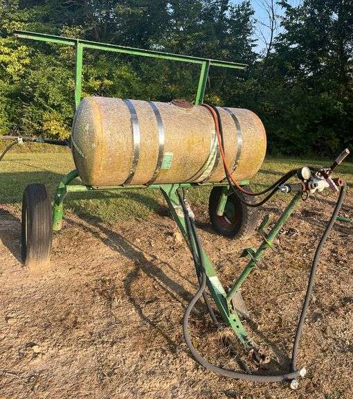 John Deere sprayer - Metzger Property Services, LLC