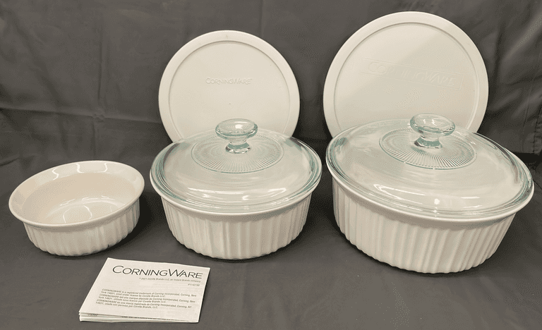 Corning Ware 7pc dish set - Metzger Property Services, LLC