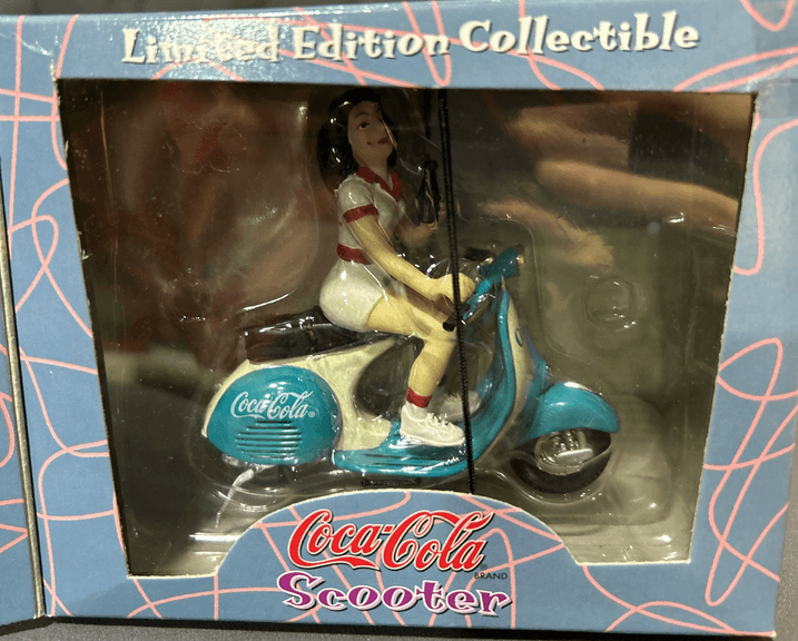 Coca-Cola 1950s Float Pedal Boat Figurine 1:12 Scale and Coca-Cola Die ...