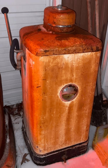 Aro Gear Oil Pump Display - Metzger Property Services, LLC