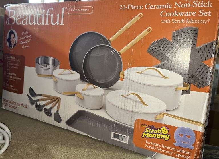 Beautiful Kitchenware 22 pc. Ceramic non-stick cookware set - new in ...