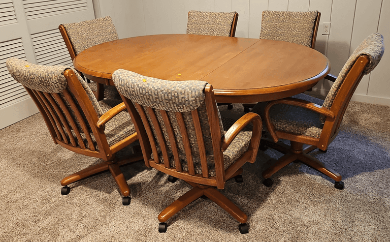 Peters-Revington Oak Table w/ Oak Wood Veneer Top with Pedestal Oak ...