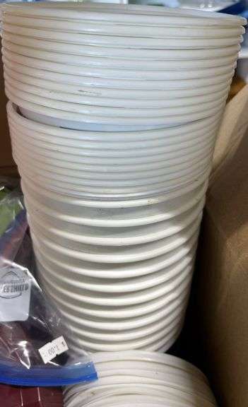 Plasticware & Food Storage Container Assortment - Metzger Property ...