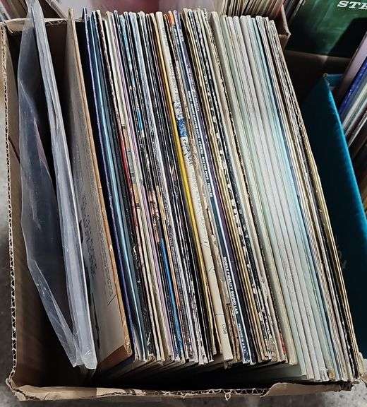 30+ Classic Country Vinyl Records Including Conway Twitty, Johnny Lee ...