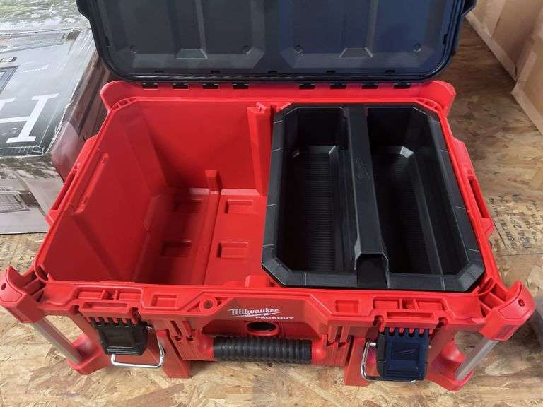 Milwaukee Packout 20” medium tool box with low profile handle - Metzger ...