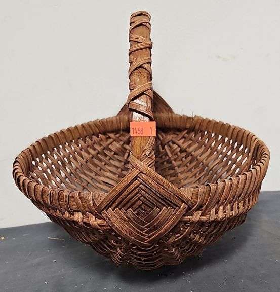 Wicker Basket 11” - Metzger Property Services, LLC