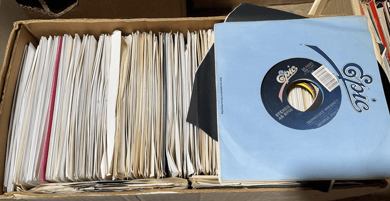 50+ 45 RPM Classic Country Vinyl Records Including Dwight Yoakam, Janie ...