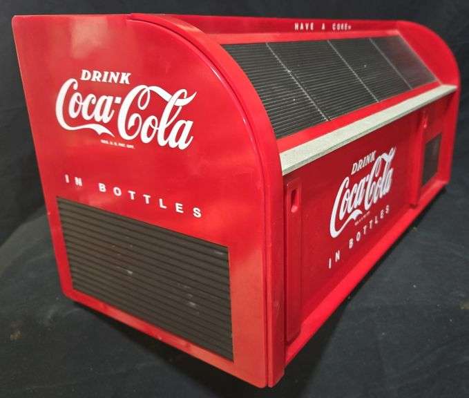 Drink Coca-Cola Plastic Bread Box (16.5in x 8.5in x 9in) - Metzger ...