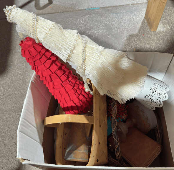 Artificial Flowers, baskets, fabric Christmas tree, pocket book ...