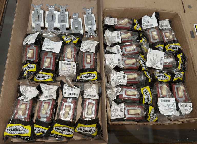 (25) Hubbell 4-way switches ivory & grey colors - Metzger Property ...