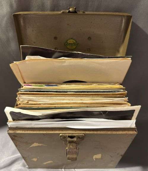 20+ 45 RPM vinyl records including Neil Sedaka, Lesley gore, Johnny ...