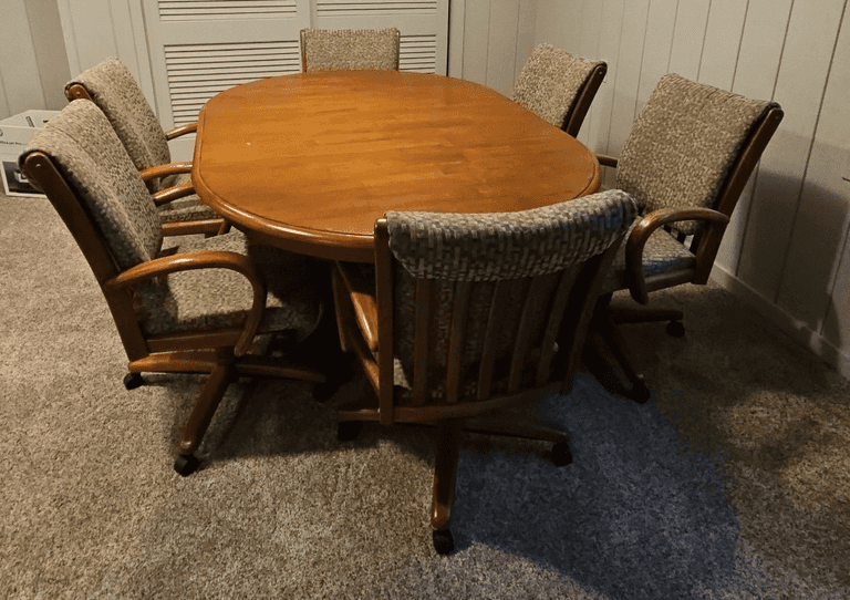 Peters-Revington Oak Table w/ Oak Wood Veneer Top with Pedestal Oak ...