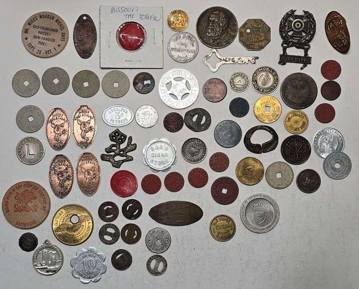 Tokens, Advertising, Bus Fare, pendant, Key, Button, Pin, Coin Purse ...