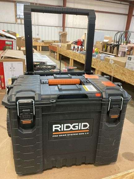Ridgid Pro Gear System Gen 2.0 Stackable 25 in All Terrain Rolling Tool ...