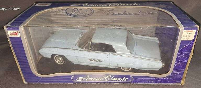 Anson Classic 1:18 Scale 1964 Ford Thunderbird in loose Original ...