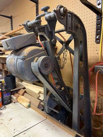 Lima Heavy-Duty Radial Arm Saw, Model 184, 5.5 HP - Metzger Property ...